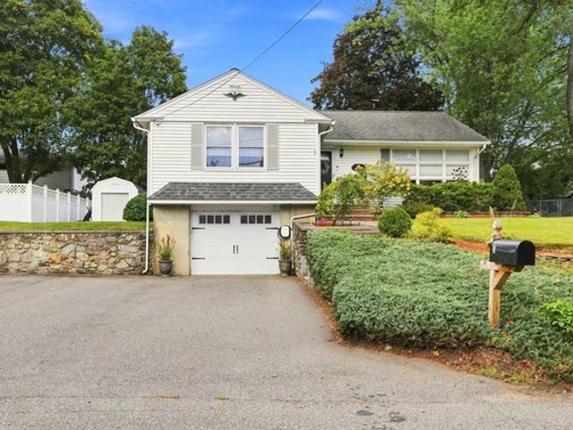 3 Tyler St, Methuen, MA 01844