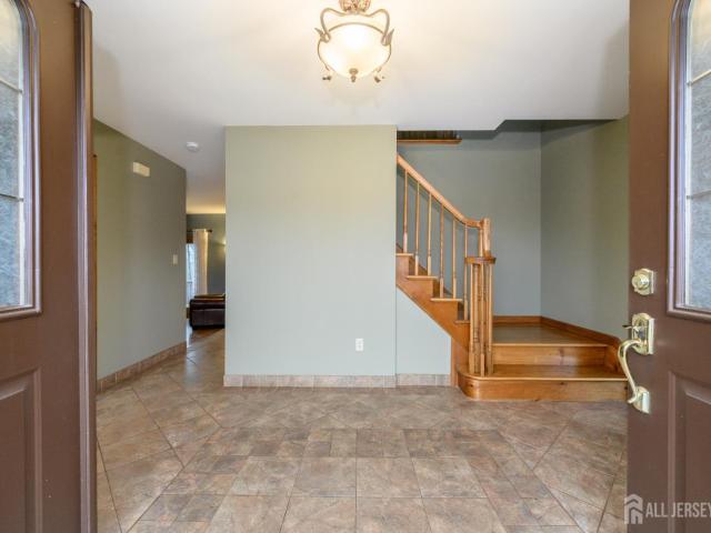 3 Tara Court