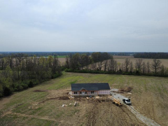 3 track b east mchatton