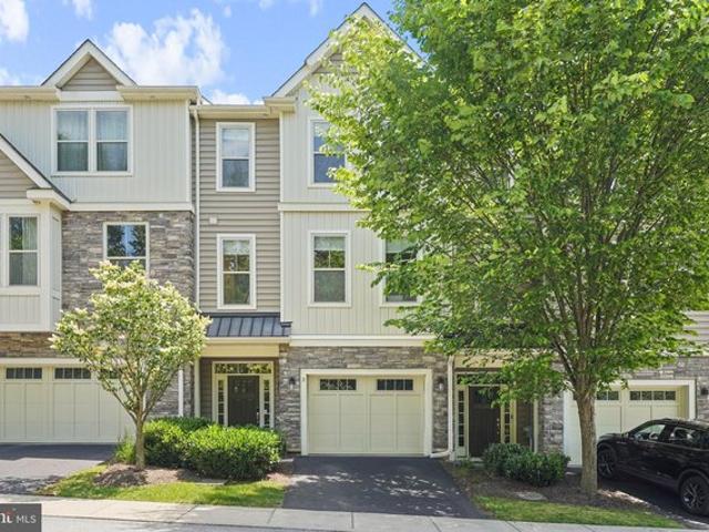 3 Treyburn Dr, Paoli, PA 19301