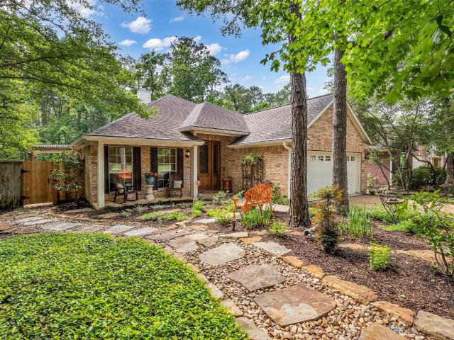 3 Veranda Ridge Dr, The Woodlands, TX 77382 | MLS #18624 | Compass