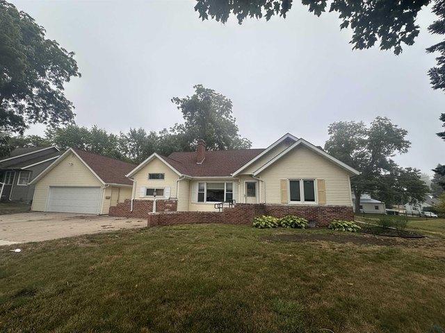 3 Vista Dr, Storm Lake, IA 50588