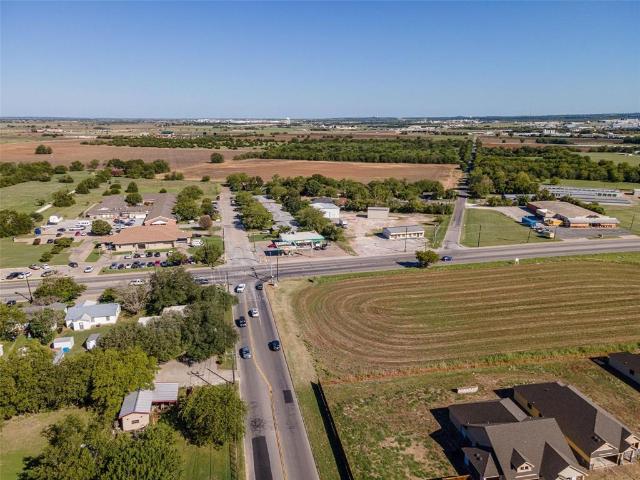 3 W Kilpatrick St, Cleburne, TX 76033 | MLS #20823