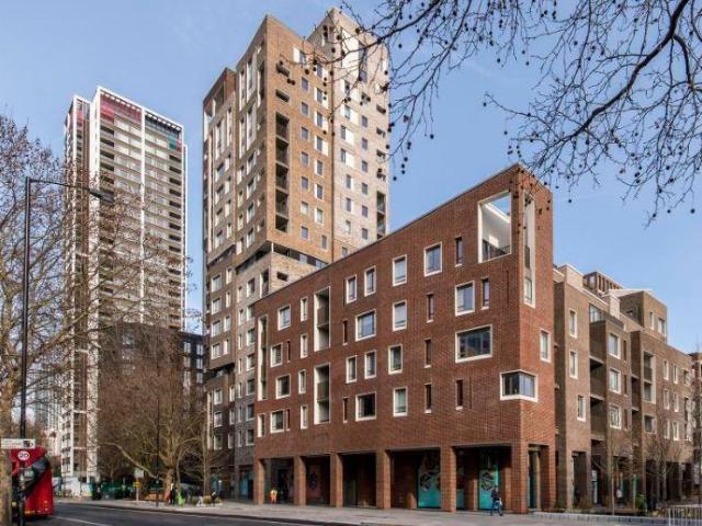 3 Walworth Square, London, SE17 1GA 2 bed apartment to rent £3,445 pcm £795 pw