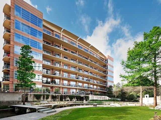 3 Waterway Ct Apt 4E, The Woodlands, TX 77380