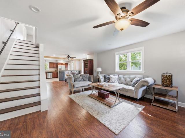 3 Waverly Road