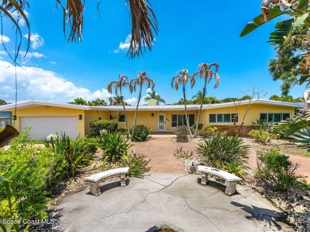 3 West Point Dr, Cocoa Beach, FL 32931