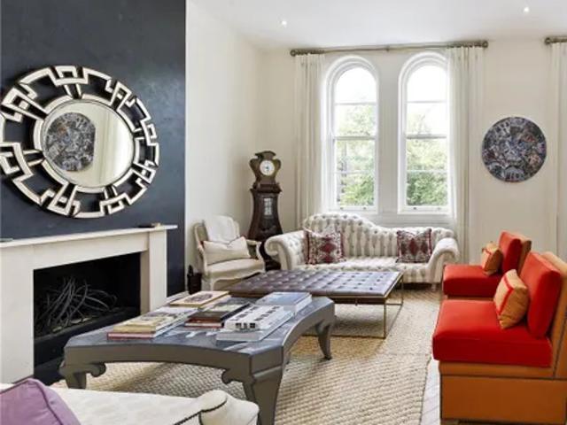 3 Westbourne Grove Mews, London, W11 2RU, United Kingdom | 2 bed apartment for rent #154638264 | Rentberry