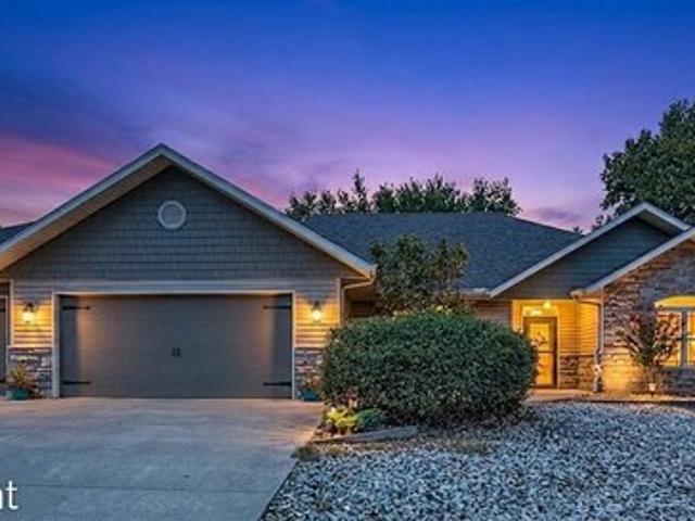 3 Whitby Ln, Bella Vista, AR 72714