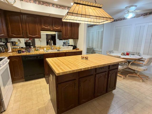 3 William Penn Ct, Monroe Township, NJ 08831 | MLS #2614 R