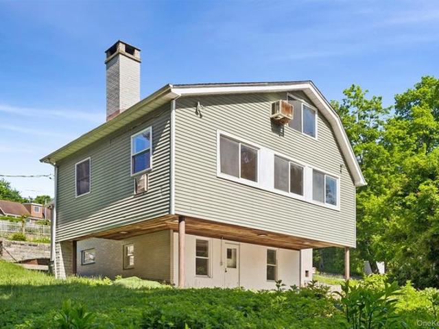 3 Williams St, Putnam Valley, NY 10579
