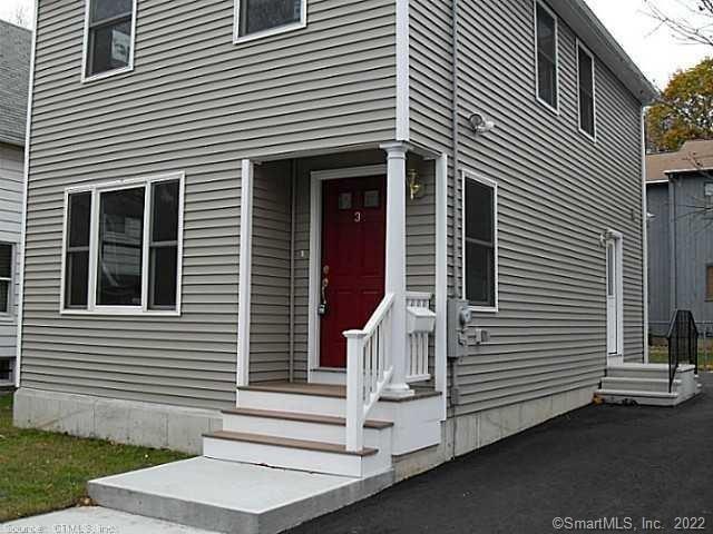3 Willow St, Milford, CT 06460