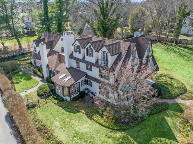 3 Wincoma Drive