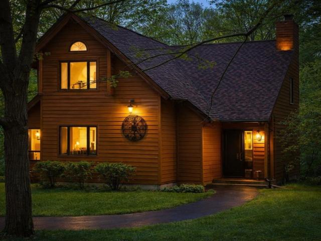 3 Woodway Court
