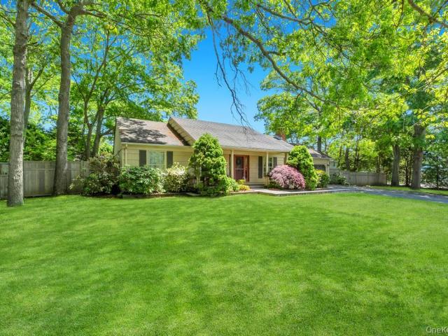 3 Woodbine Lane