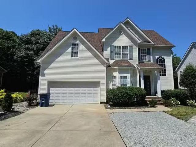 $3,000 5 Bedroom 3.5 Bathroom House In Charlotte With Great.