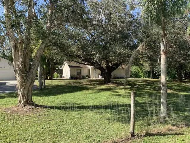 $3,195 3 Bedroom 1 Bathroom House With Great Amenities! 166.