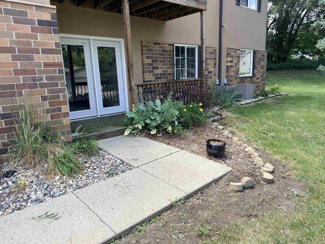 3 27th St Unit 111, Spirit Lake, IA 51360