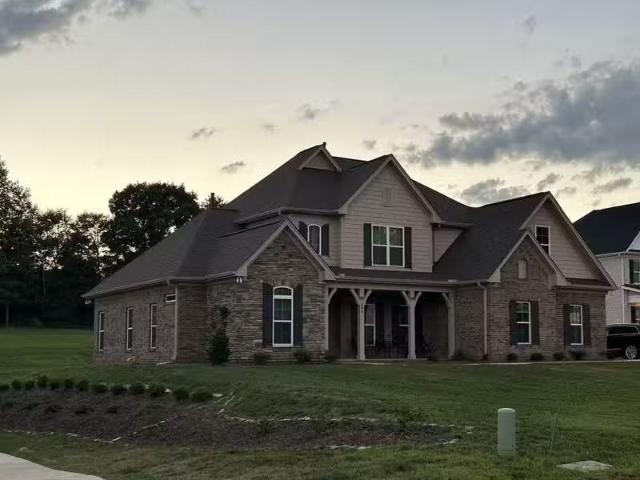 $3,200 4 Bedroom 3.5 Bathroom House In Winston Salem With Gr.