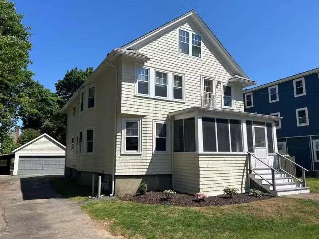 $3,200 Pet Friendly 2 Bedroom 1 Bathroom Apartment In Dedham.