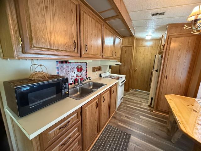 3 216 Woodhaven Lakes