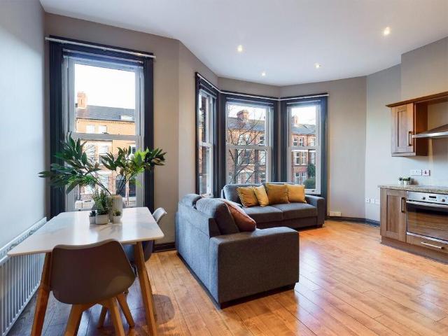 3.2 Eglantine Avenue, Belfast, BT9 6DW