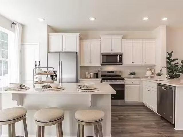 $3,393 3 Bedroom 2.5 Bathroom NEW Townhouse In Glassboro Wit.