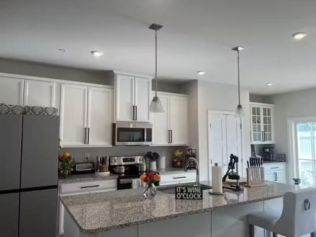 $3,300 4 Bedroom 2.5 Bathroom Townhouse in Downingtown with.