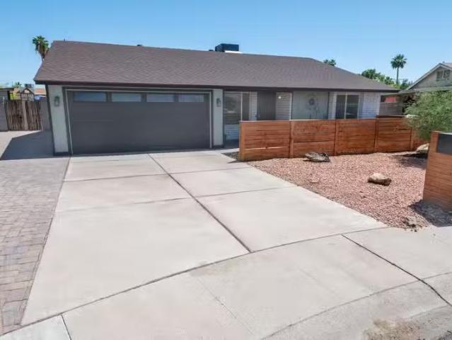 $3,495 5 Bedroom 3 Bathroom House In Phoenix With Great Amen.