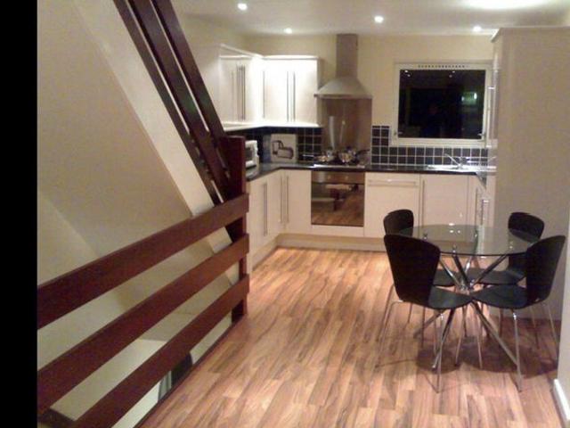 3 4 Bed House, Canary Wharf
