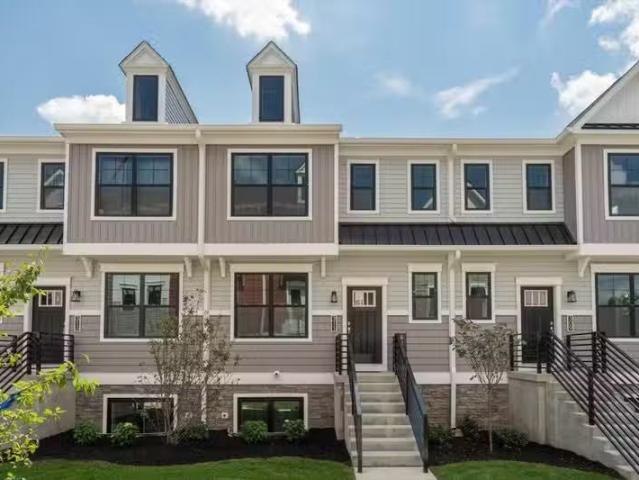 $3,599 4 Bedroom 3.5 Bathroom Townhouse In Collegeville With.