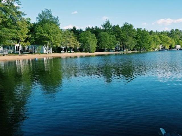 3 5th St, Belmont, NH 03220