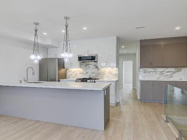 3.5 Br, 3 bath, Apartment 115 Livingstone Avenue