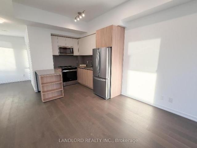 3.5 Br, 3 bath, Apartment 15 Maryport Avenue