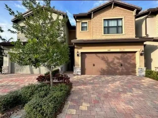 $3,650 3 Bedroom 2.5 Bathroom Townhouse In Wellington With G.