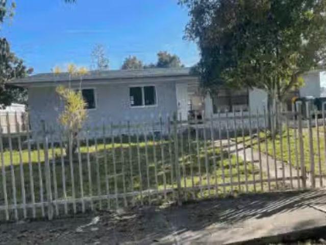 $3,800 4 Bedroom 2 Bathroom House In Miami With Great Amenit.
