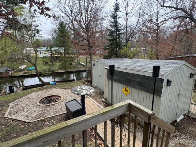 3 93 Woodhaven Lakes