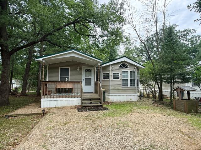 3 93 Woodhaven Lakes