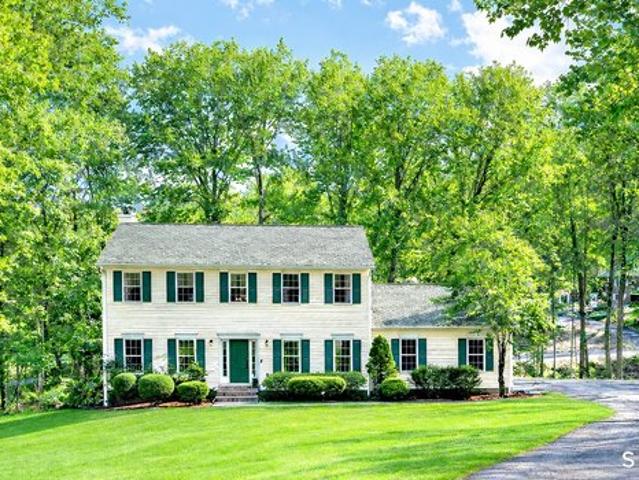 3A Wolfpits Rd, Bethel, CT 06801