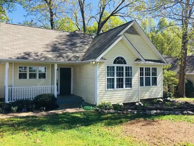 3B/2BA 289 Pine Dr, Piedmont, SC 29673