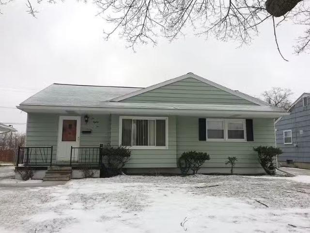 3B 1BA 682 Commonwealth Ave, Jackson, MI 49202