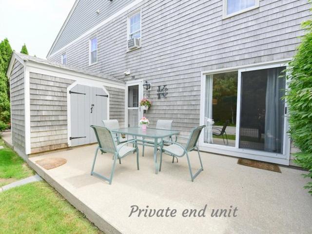 3B Village Green Dr, Sagamore Beach, MA 02562