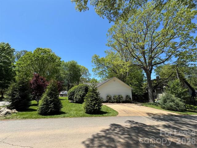 3B Fielding Street