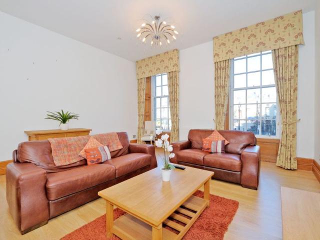 3b Golden Square, Aberdeen, AB10 1RD
