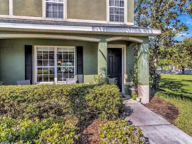 3Bath/2.5Bath Townhouse near Westchase $2500.00 11726 Decla.