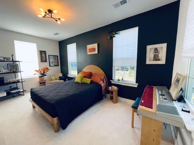 3bd/2ba well maintained home close to downtown and USC