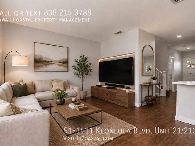 3BD/3BA Ka Makana Townhouse | 2 Car Garage, Ensuite Baths & Community Pool