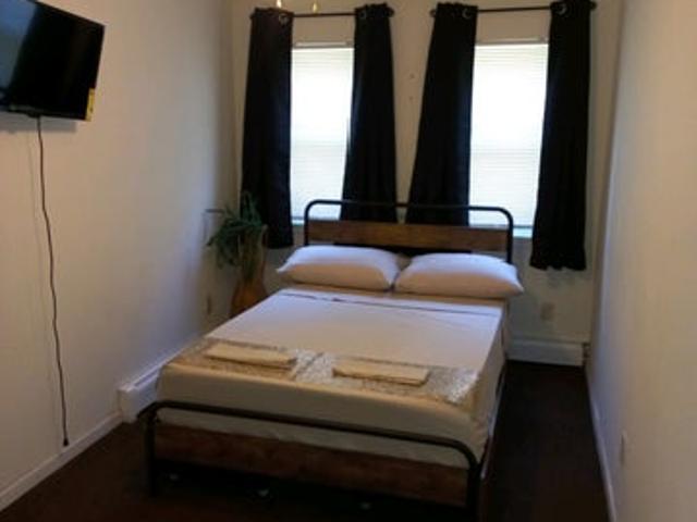 3bed rms 2 bths share or rent
