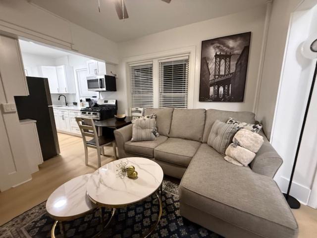 3BED | 1BTH ANN ARBOR, MI ON CAMPUS EASY MOVE IN