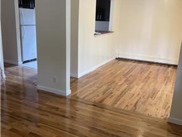 3Bedroom/2 Bathrooms